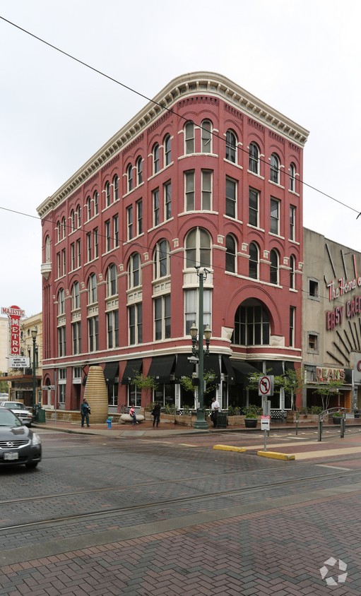 320 Main Street - Capital Realty Group