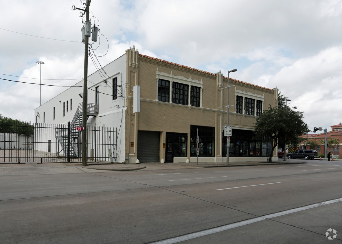 1901 Milam Street | Capital Realty Group