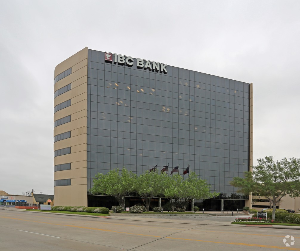 5615 Kirby Drive - Capital Realty Group