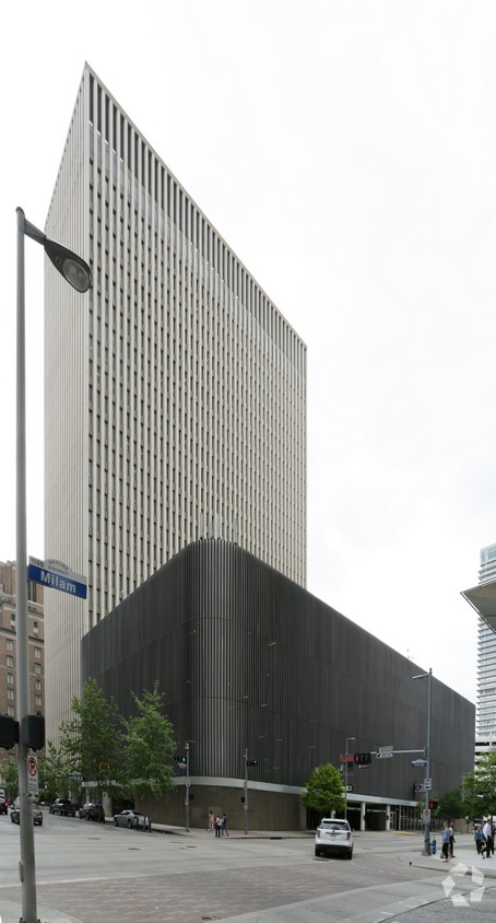 1200 Travis Street - Capital Realty Group