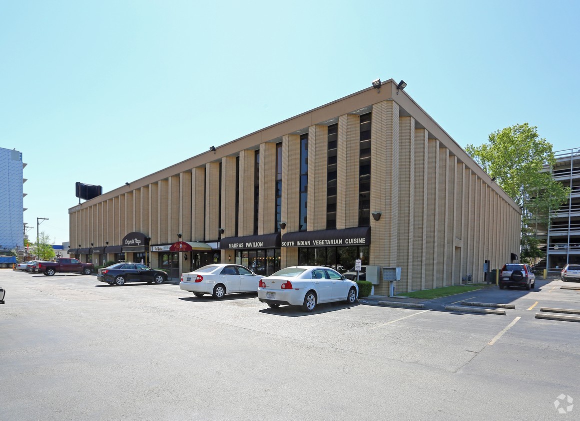 3910 Kirby Drive - Capital Realty Group