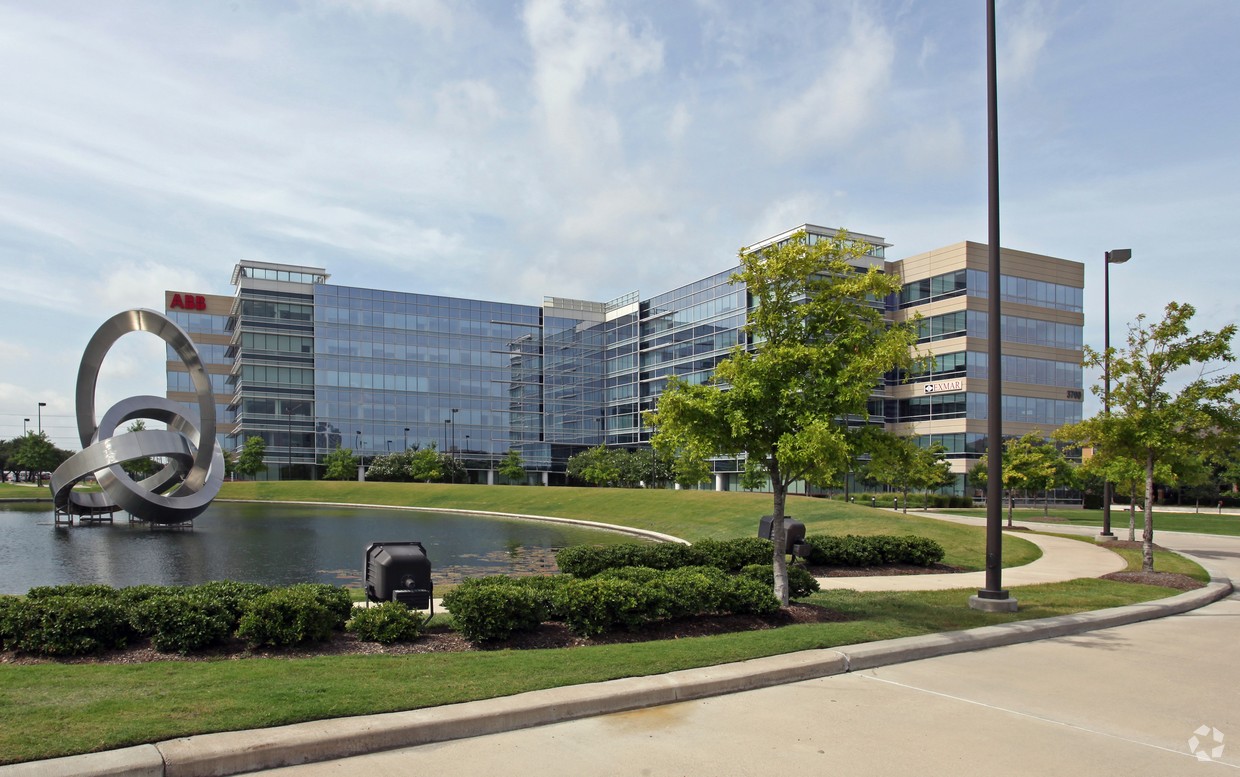 3700 West Sam Houston Parkway South - Capital Realty Group