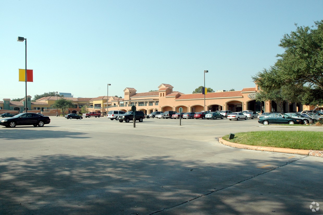 10001 Westheimer Road - Capital Realty Group