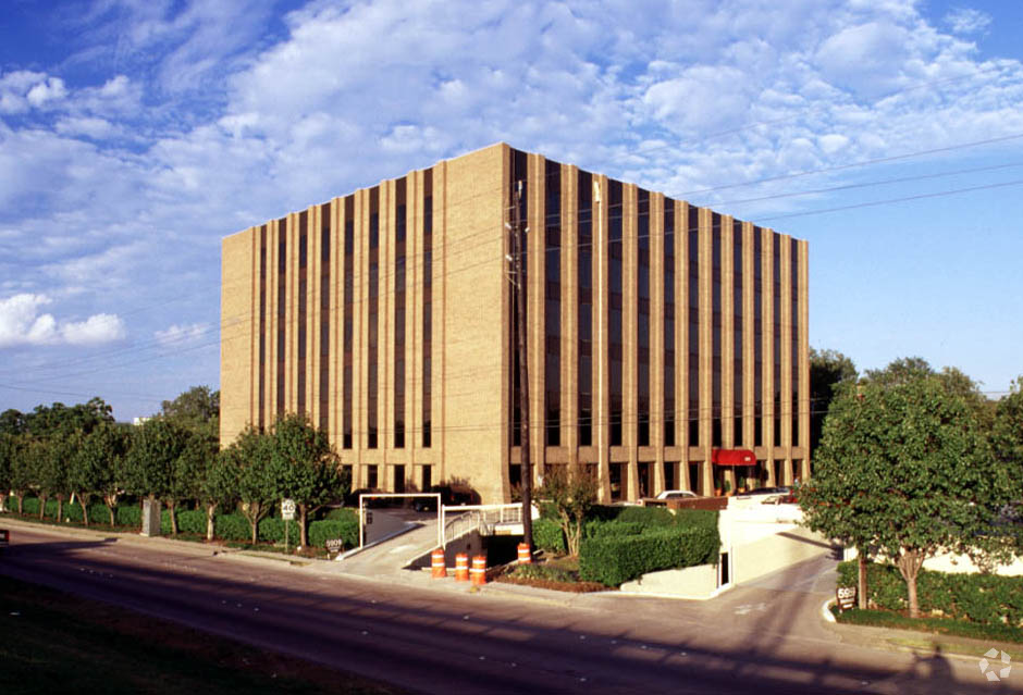 5909 West Loop South - Capital Realty Group